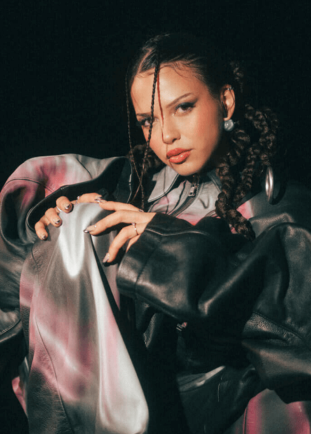 Nina Chuba: Biografie, Konzerte und Neuigkeiten - BANDUP